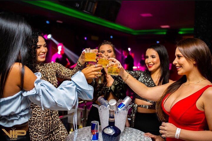 Durres&Golem Nightlife Exclusive Experience - Tinggly