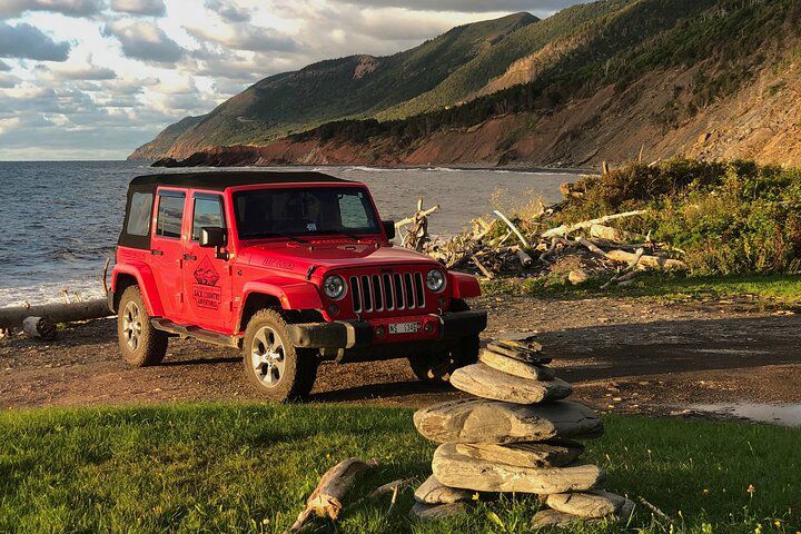 Mini Cabot Trail - Private Jeep Tour - Tinggly
