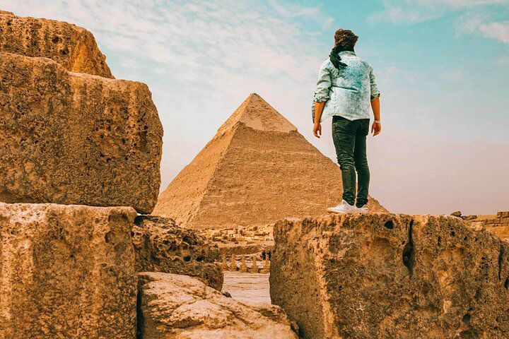VIP Giza Pyramids Tour by Golf Cart - Tinggly