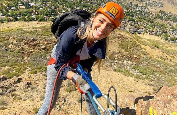 Scenic Rappelling Lesson - Tinggly